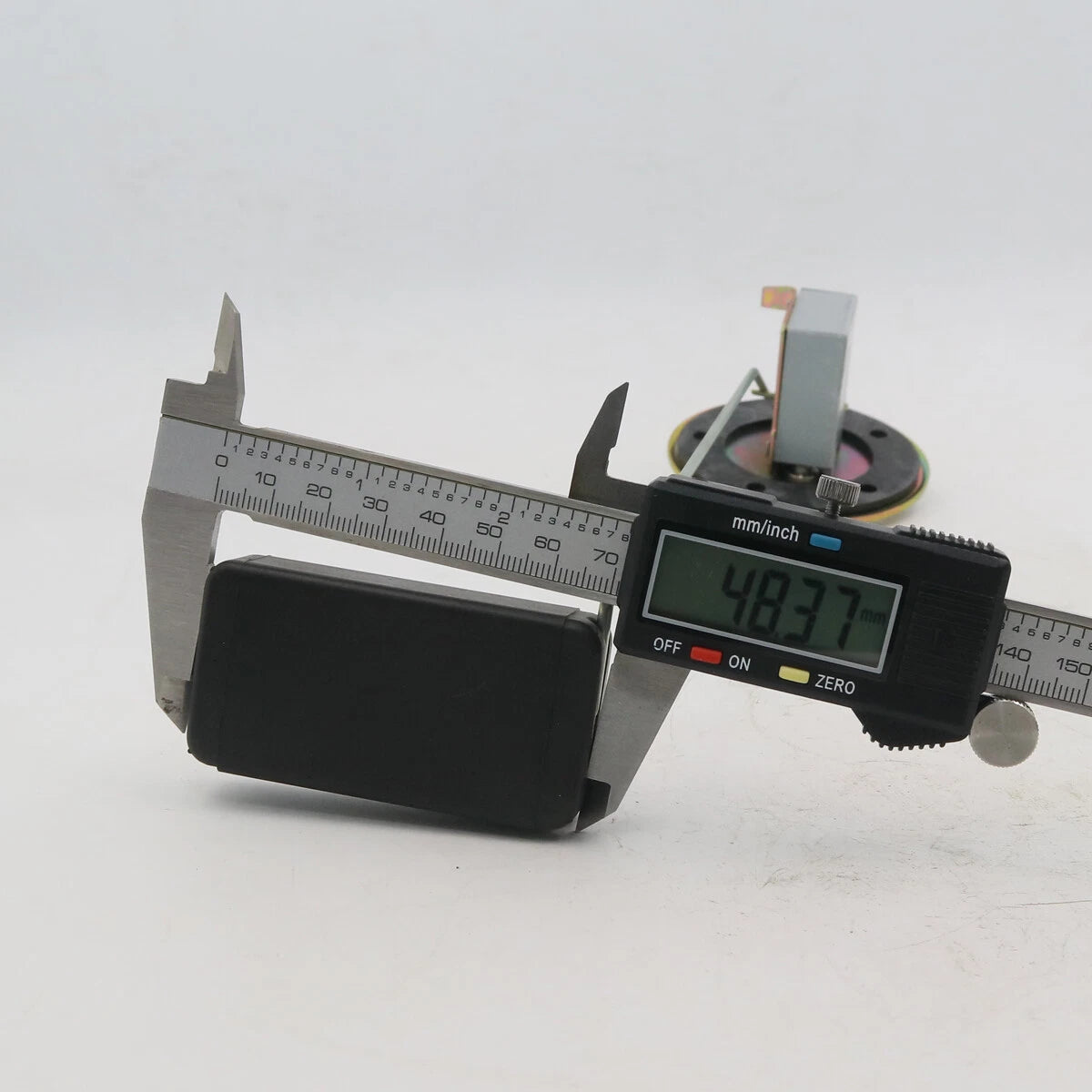 Fuel Tank Gauge Sending Unit for Toyota Hilux RN40 RN45 RN46 LN46 1973 ...